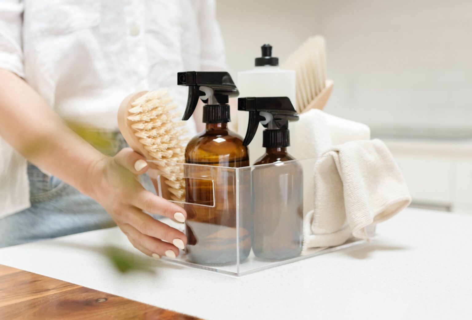 Easy Weekly House Cleaning Schedule to Avoid Burnout - GD HOME